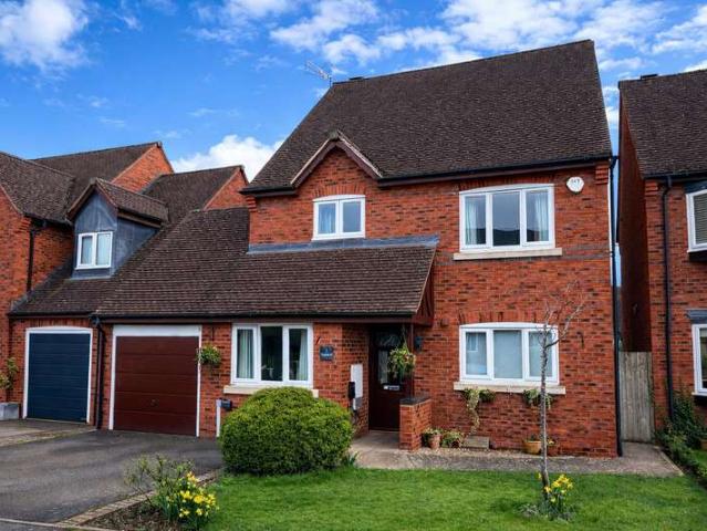 4 Bedroom Detached House