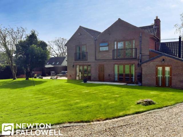 4 Bedroom Detached House