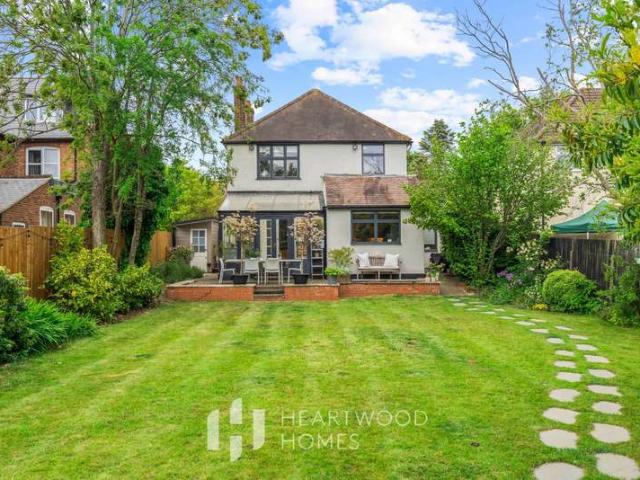 4 Bedroom Detached House
