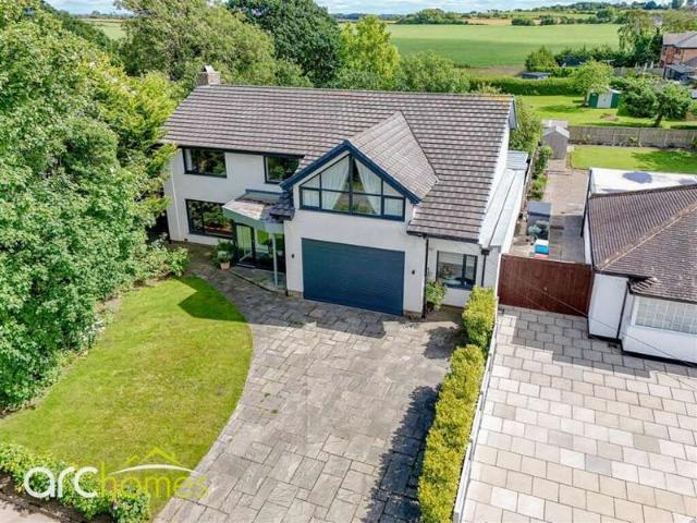 4 Bedroom Detached House
