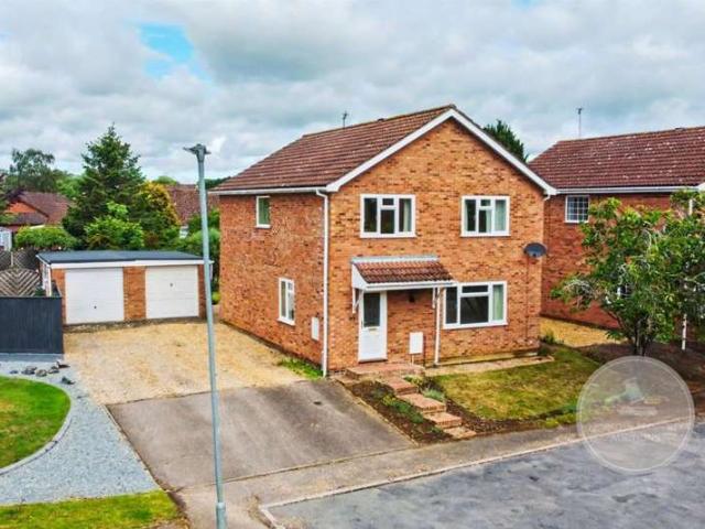 4 Bedroom Detached House
