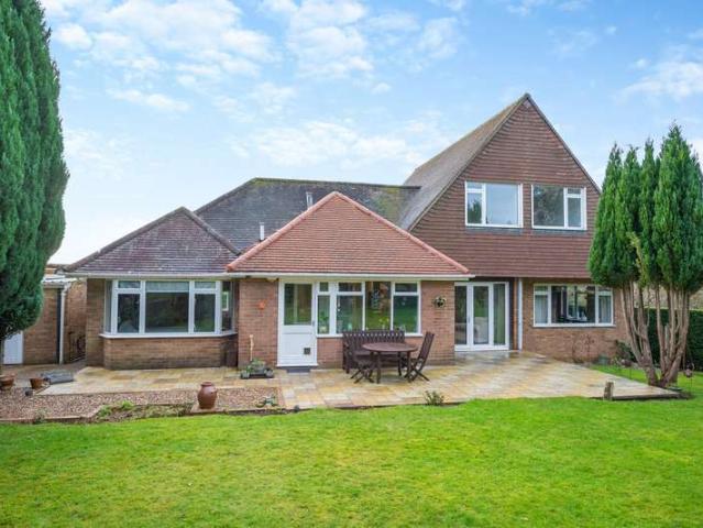4 Bedroom Detached House