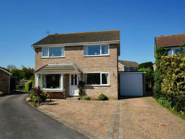 4 Bedroom Detached House