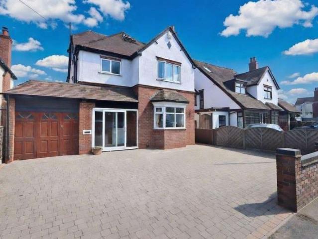 4 Bedroom Detached House