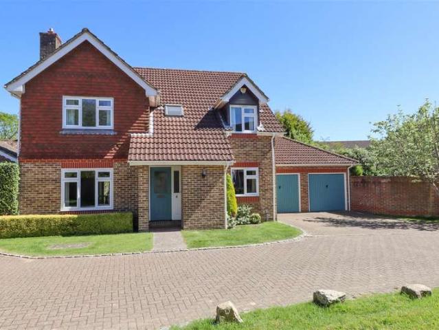 4 Bedroom Detached House