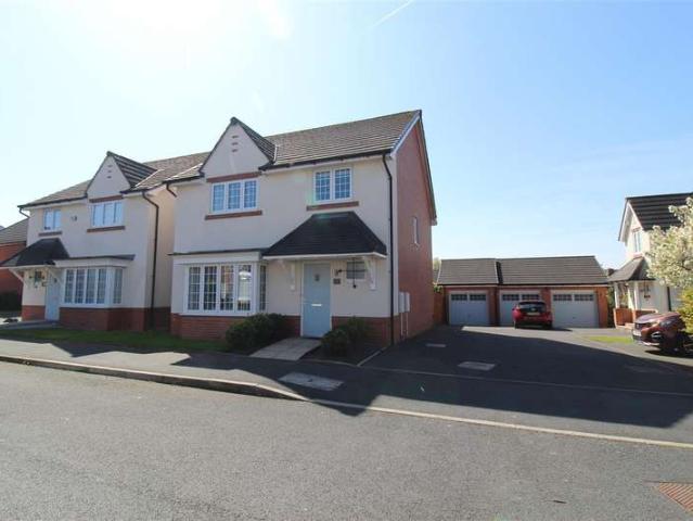 4 Bedroom Detached House