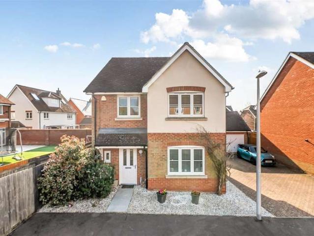 4 Bedroom Detached House