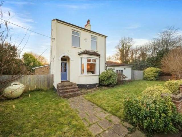 4 Bedroom Detached House