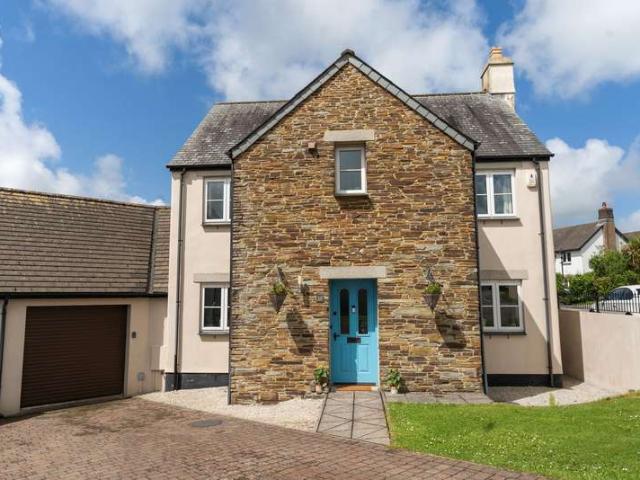 4 Bedroom Detached House