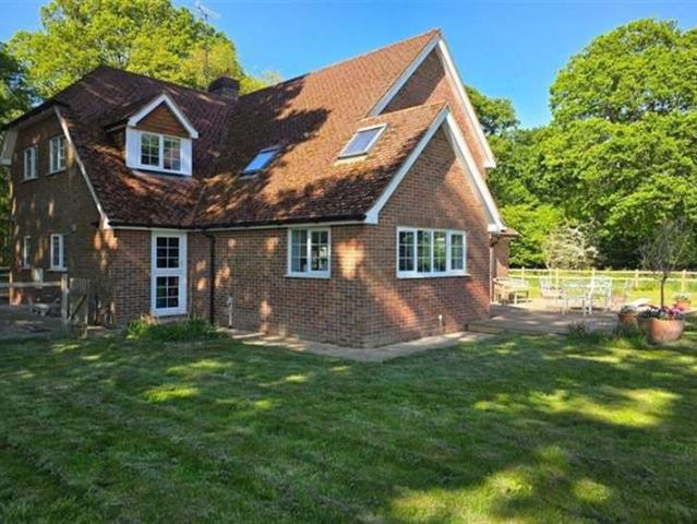 4 Bedroom Detached House