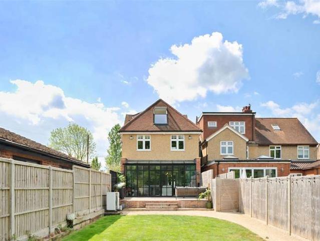 4 Bedroom Detached House