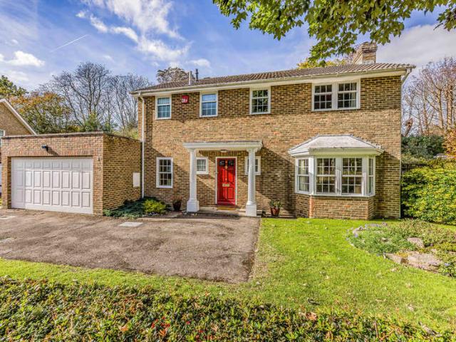 4 Bedroom Detached House