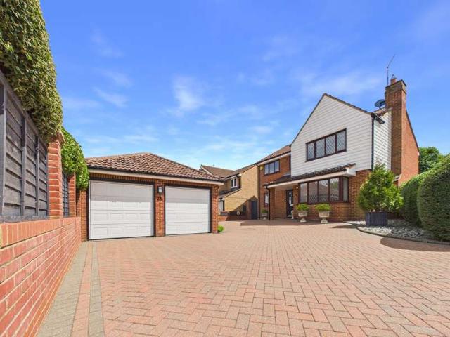 4 Bedroom Detached House