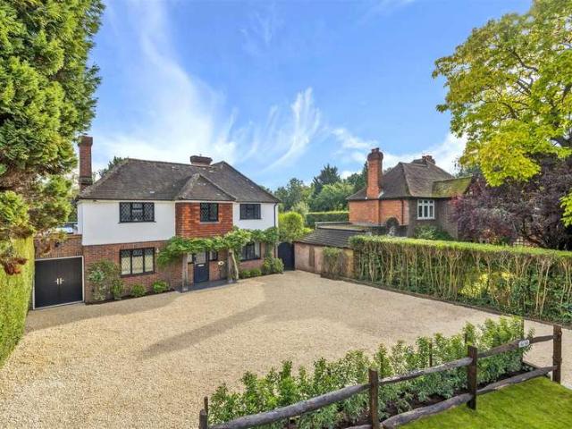 4 Bedroom Detached House