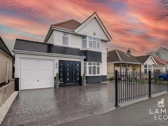 4 Bedroom Detached House