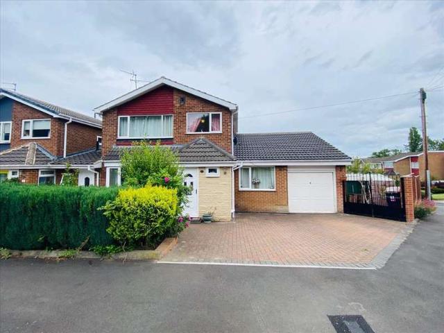 4 Bedroom Detached House