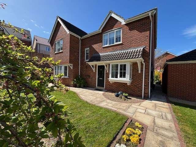 4 Bedroom Detached House