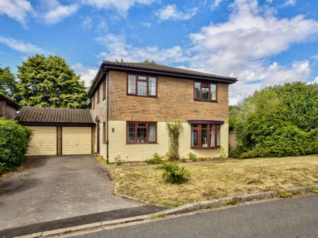 4 Bedroom Detached House