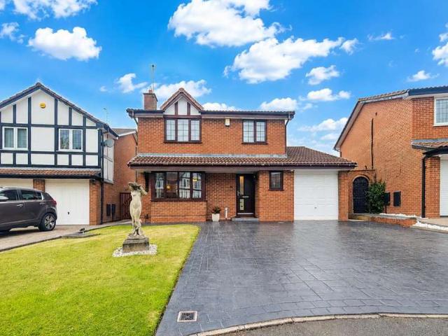 4 Bedroom Detached House
