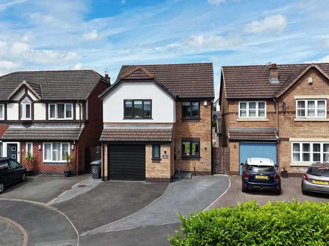4 Bedroom Detached House