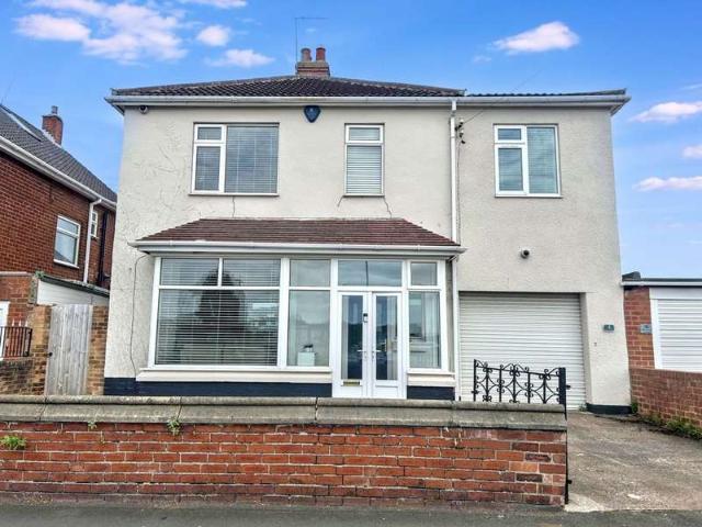 4 Bedroom Detached House