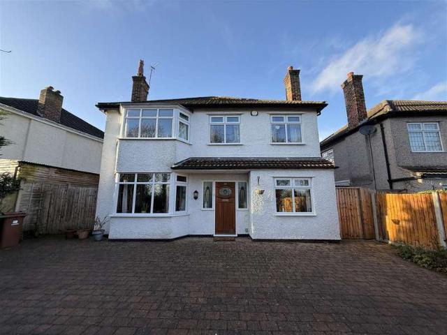 4 Bedroom Detached House