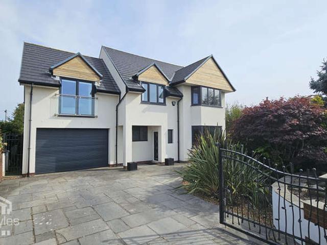 4 Bedroom Detached House