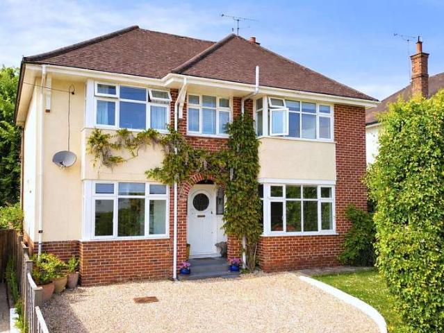 4 Bedroom Detached House