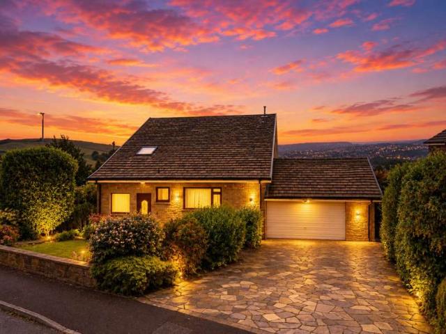 4 Bedroom Detached House