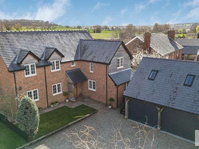 4 Bedroom Detached House