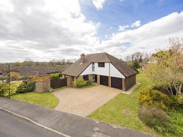 4 Bedroom Detached House