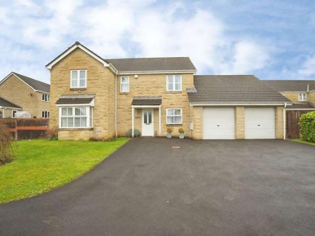 4 Bedroom Detached House
