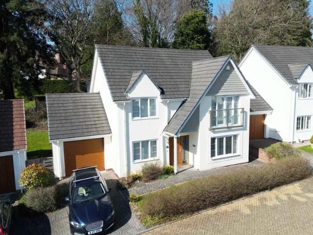 4 Bedroom Detached House