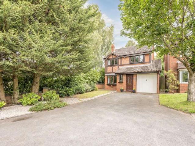 4 Bedroom Detached House