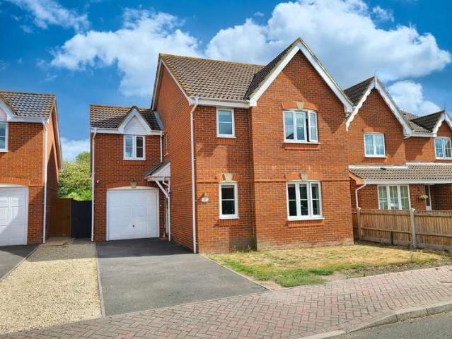 4 Bedroom Detached House