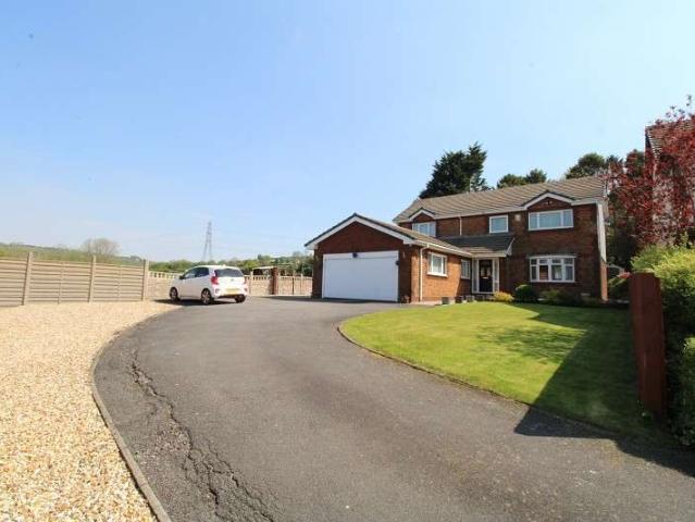 4 Bedroom Detached House