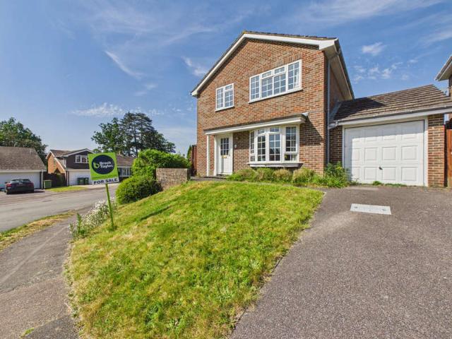 4 Bedroom Detached House