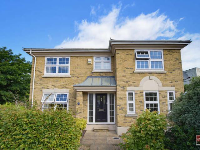 4 Bedroom Detached House