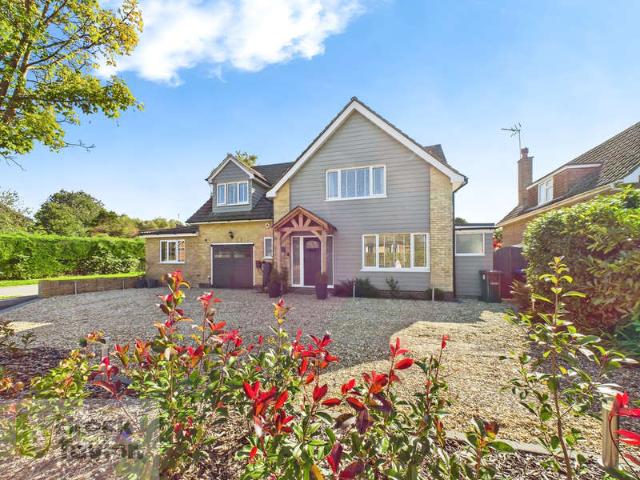 4 Bedroom Detached House