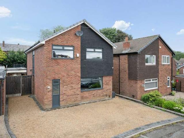 4 Bedroom Detached House