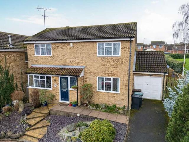 4 Bedroom Detached House