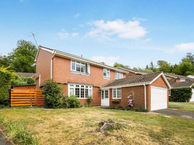 4 Bedroom Detached House