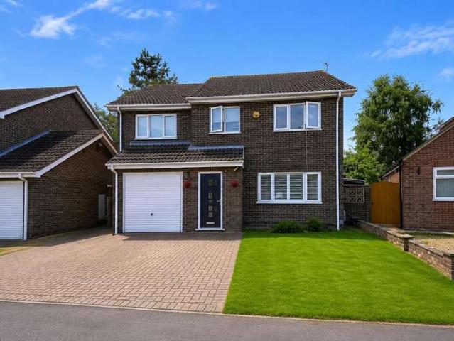 4 Bedroom Detached House