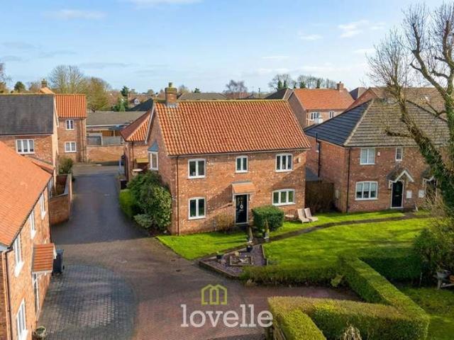 4 Bedroom Detached House