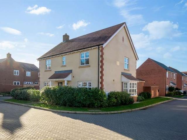 4 Bedroom Detached House