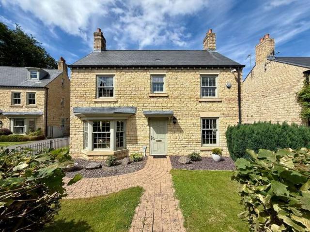 4 Bedroom Detached House