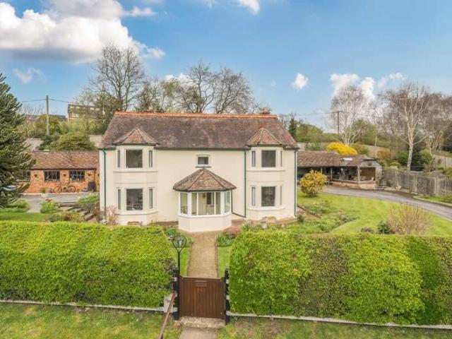 4 Bedroom Detached House
