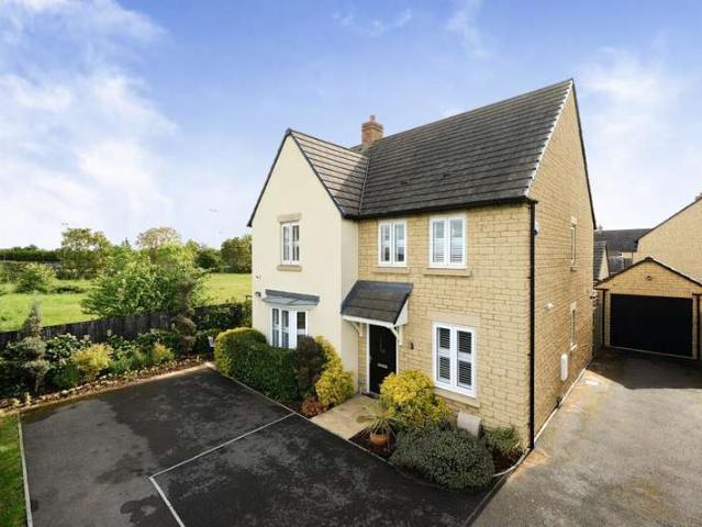 4 Bedroom Detached House