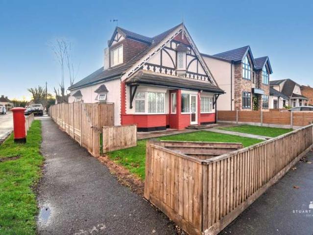4 Bedroom Detached House