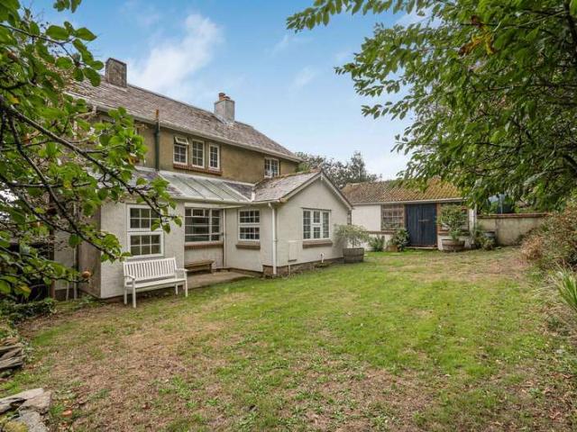 4 Bedroom Detached House